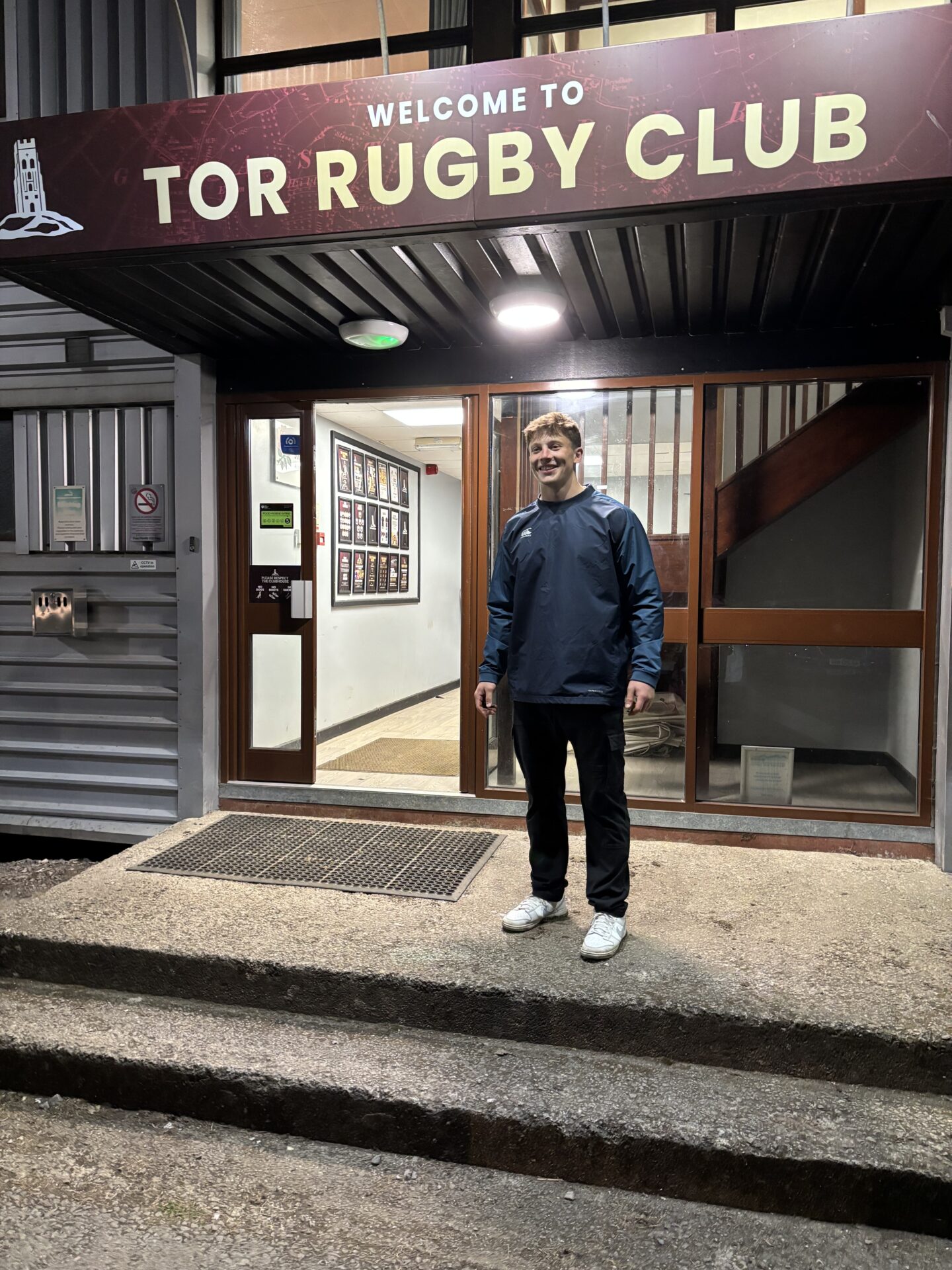 The Chief Visits Tor Rugby Club - Amarin Rubber